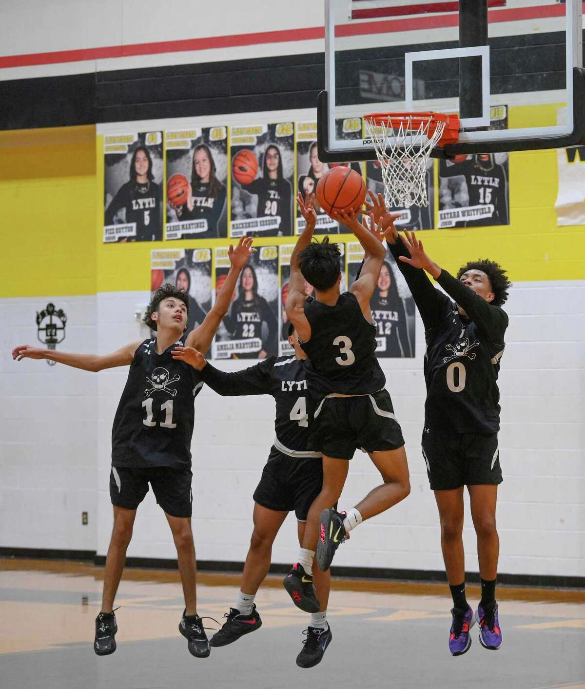 Lytle makes return to Texas state boys basketball tournament