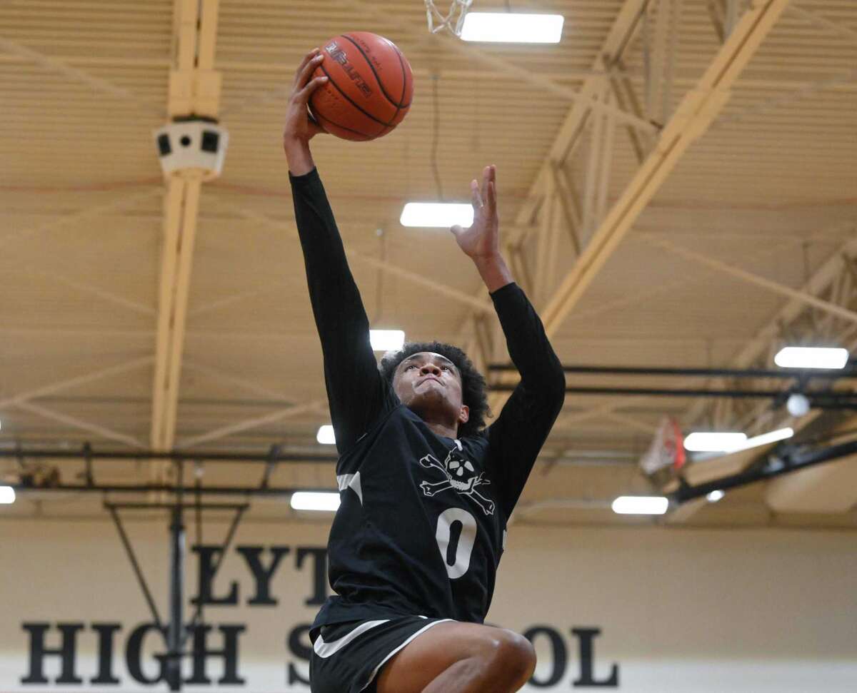 Lytle makes return to Texas state boys basketball tournament