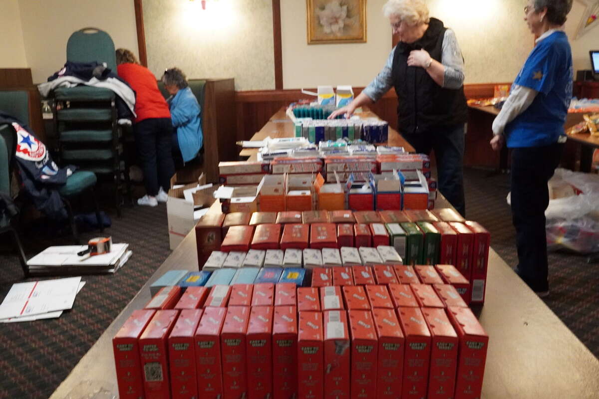 Easter care packages made by Blue Start Mothers Thumb Chapter 178