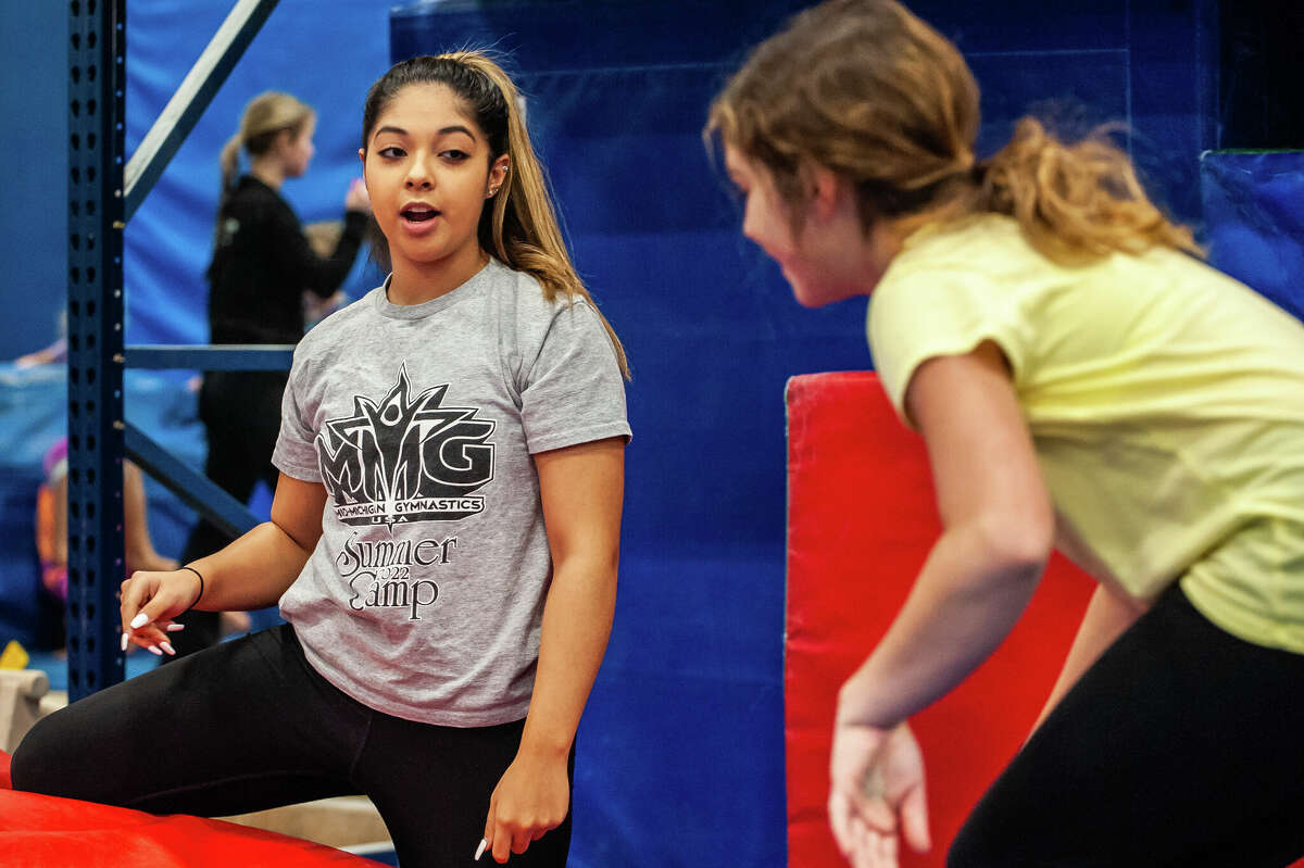 Freeland High School alumna to model in Hollywood fashion show