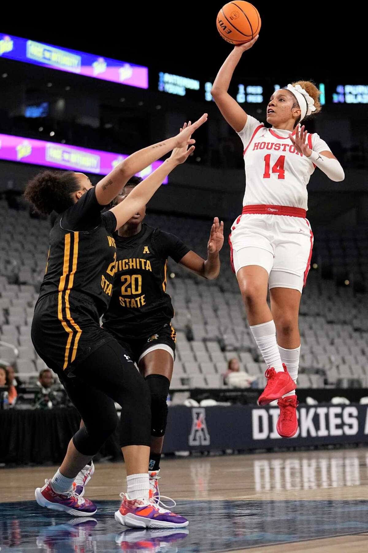 Houston women's basketball: Cougars advance to AAC championship game