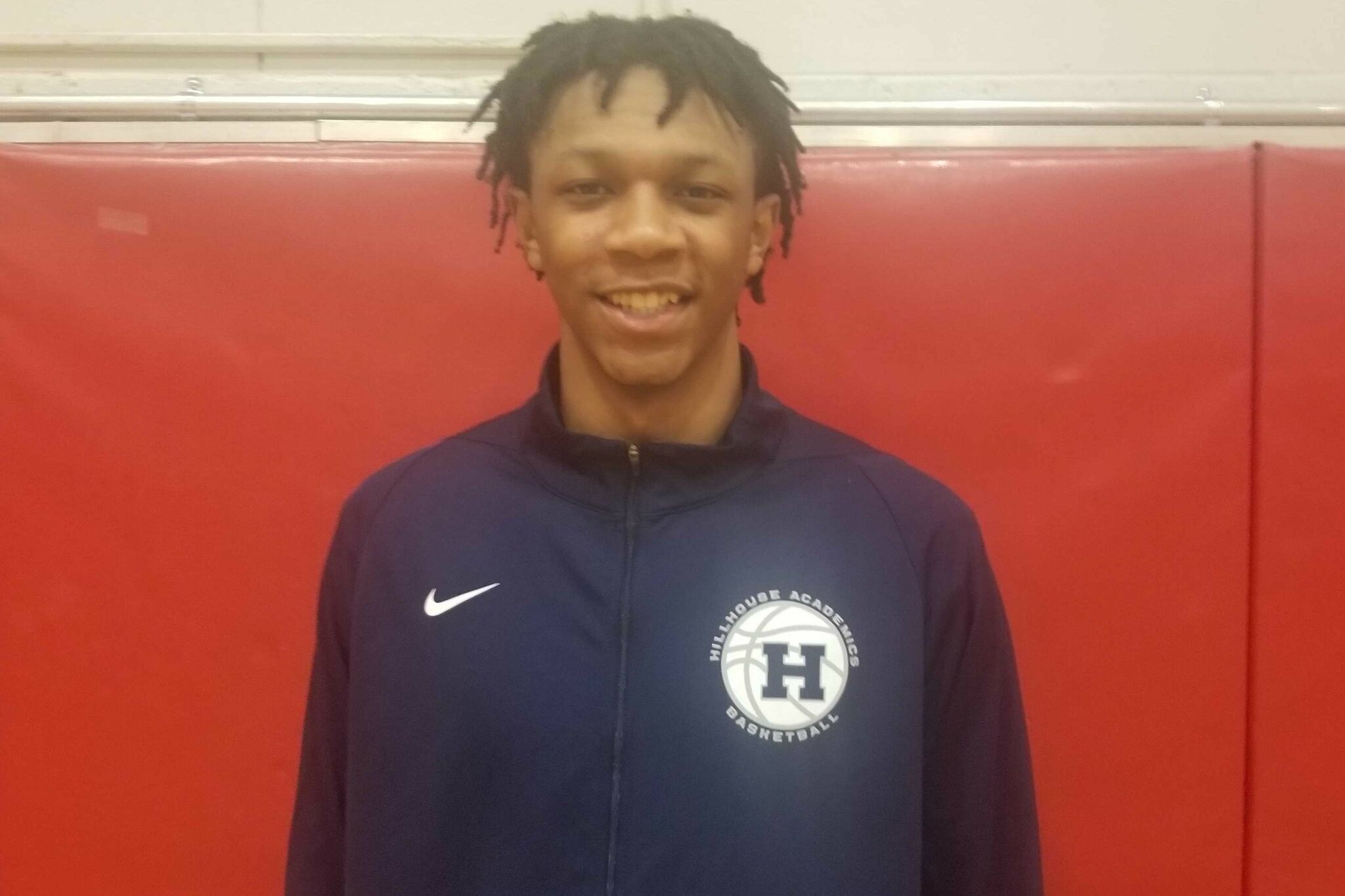 Tim Coleman makes tip-in at buzzer, gives Hillhouse tourney win