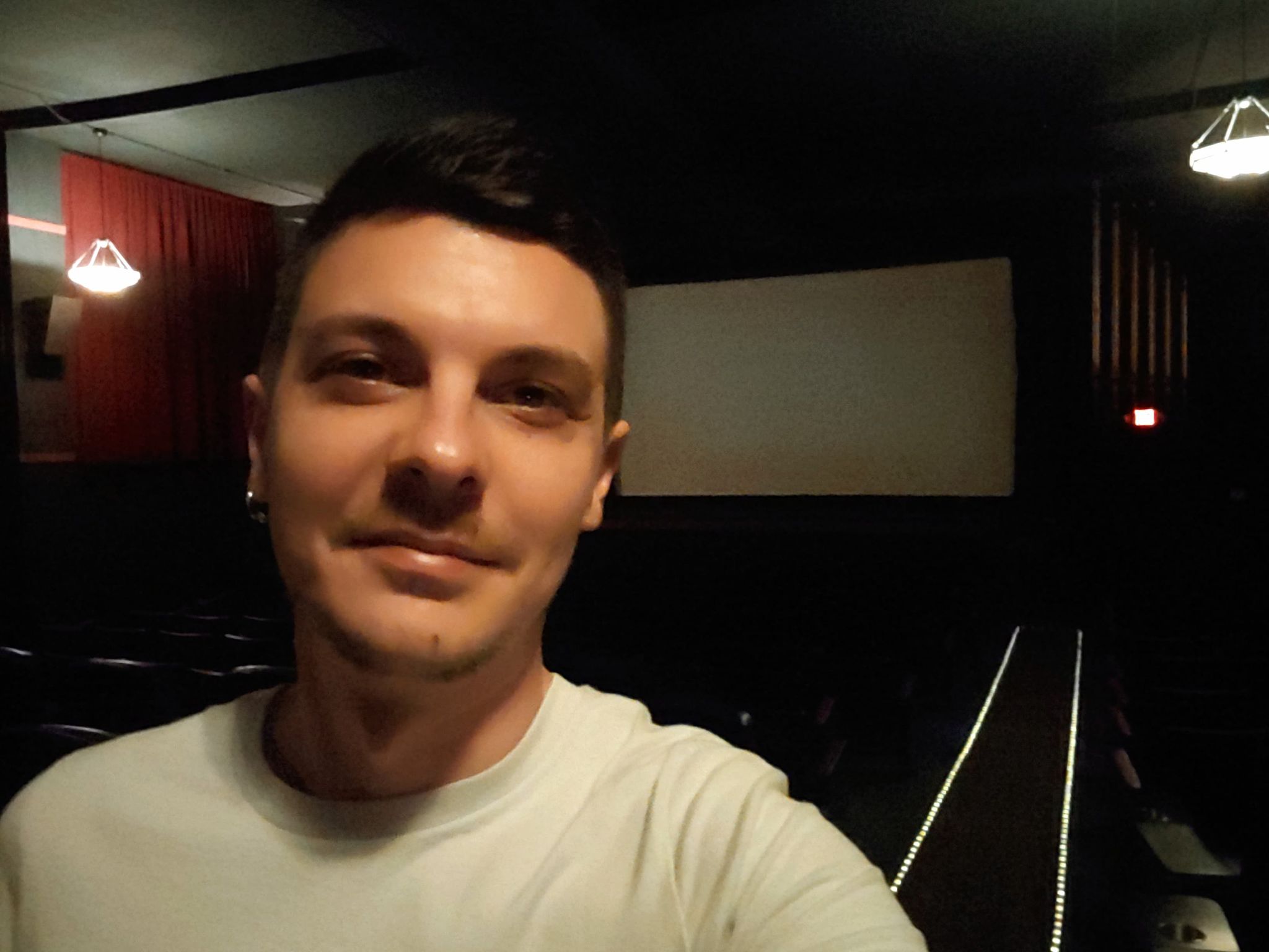 Gem Theatre owner says Beaverton backs local businesses