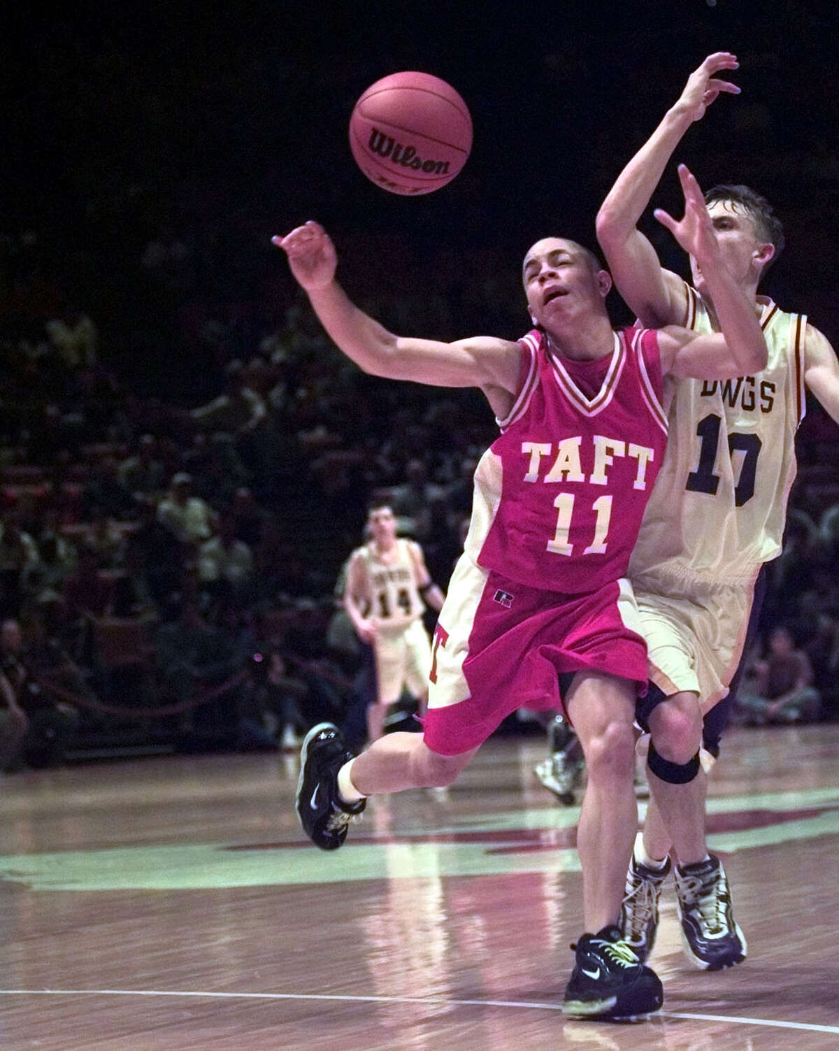 HS BOYS BASKETBALL: Bulldogs remember '98 state title 25 years later