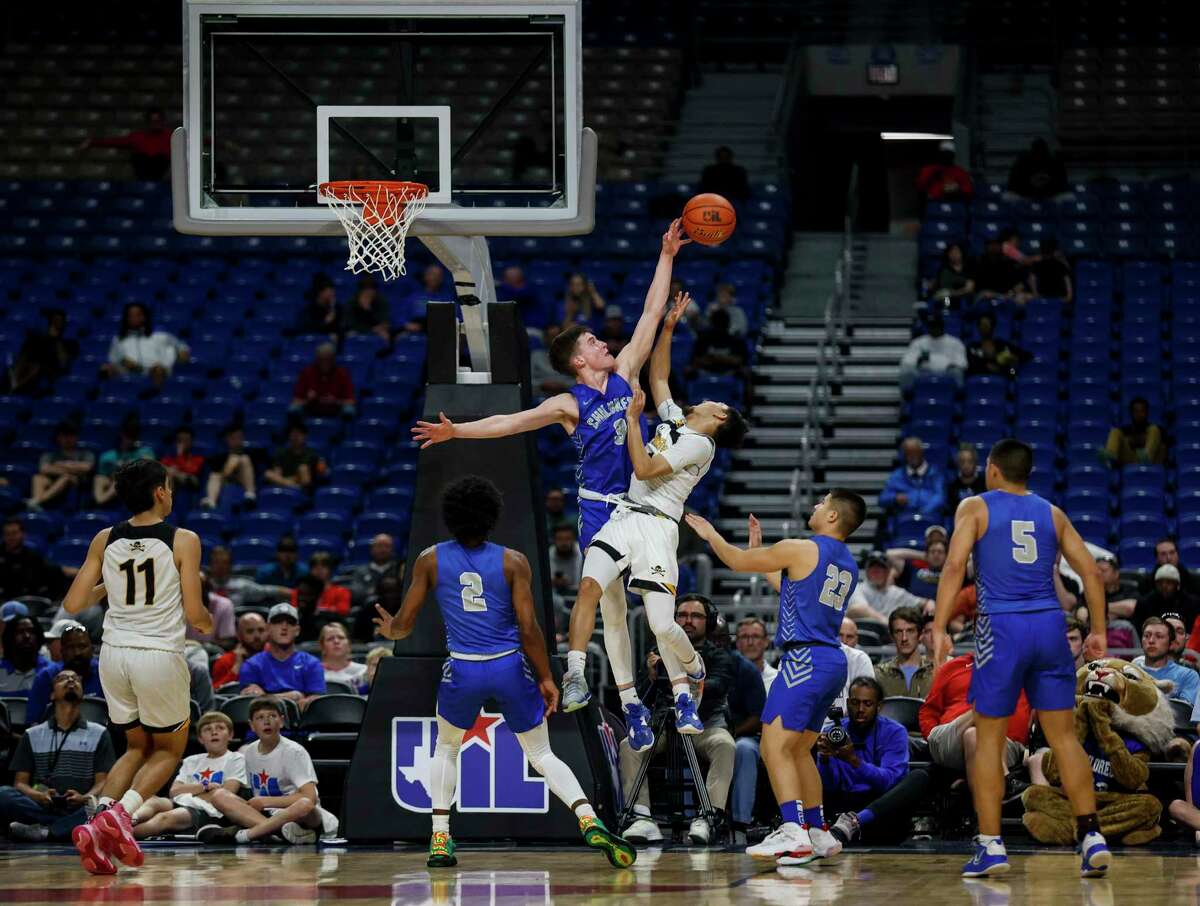 Boys basketball: Childress too much for Lytle in 3A semifinals