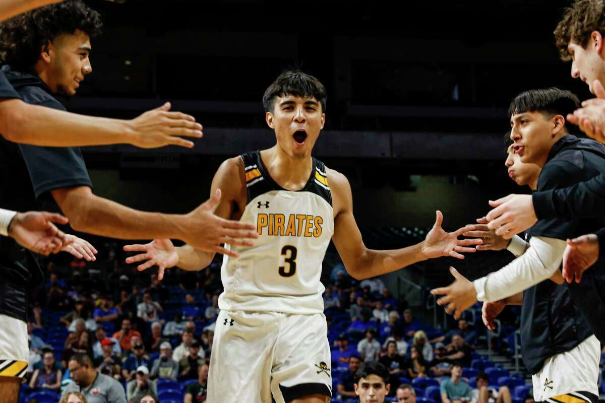 Boys basketball: Childress too much for Lytle in 3A semifinals