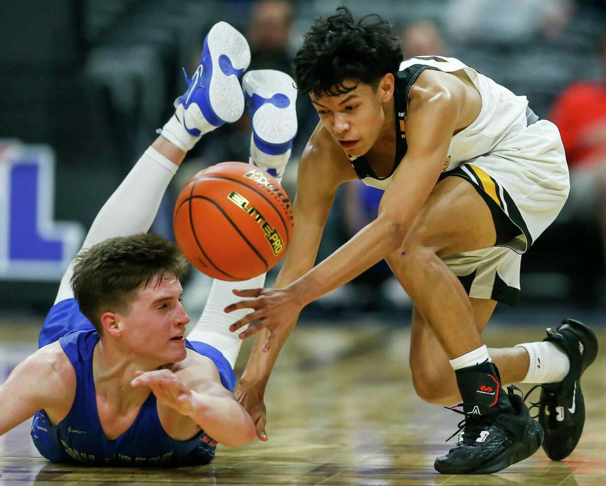 Boys basketball: Childress too much for Lytle in 3A semifinals