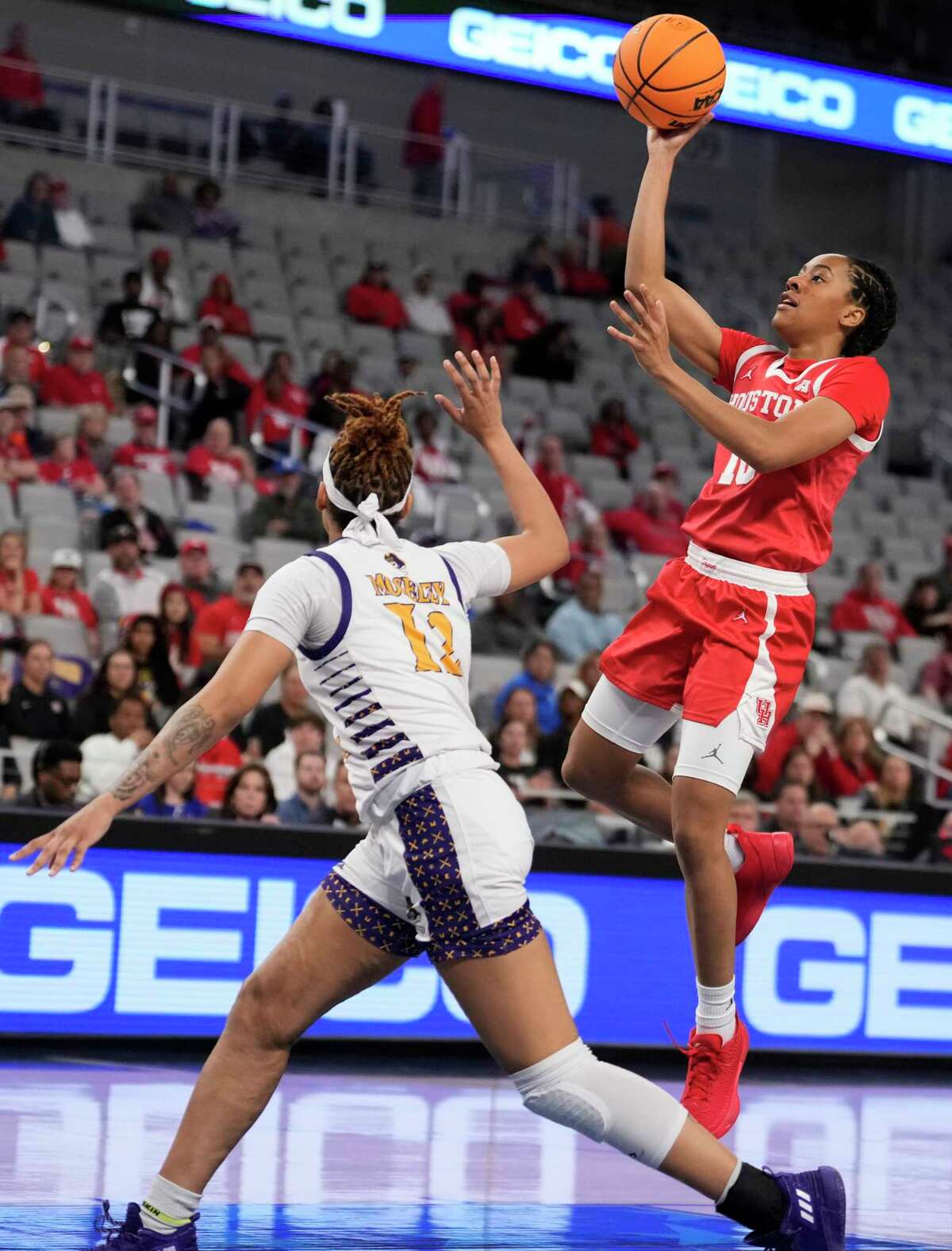 Houston Cougars women come up short in AAC tournament title game