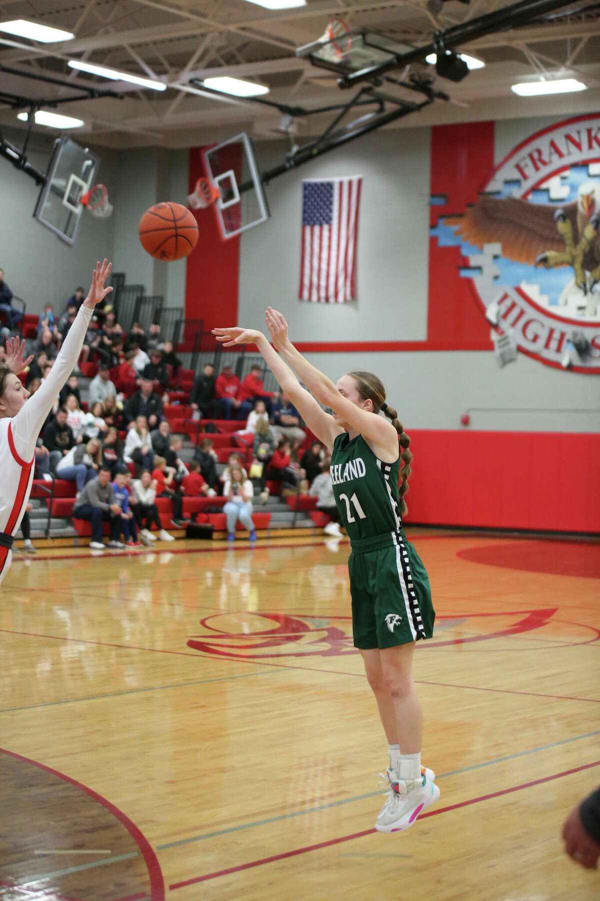 Freeland girls run into buzzsaw in regional final