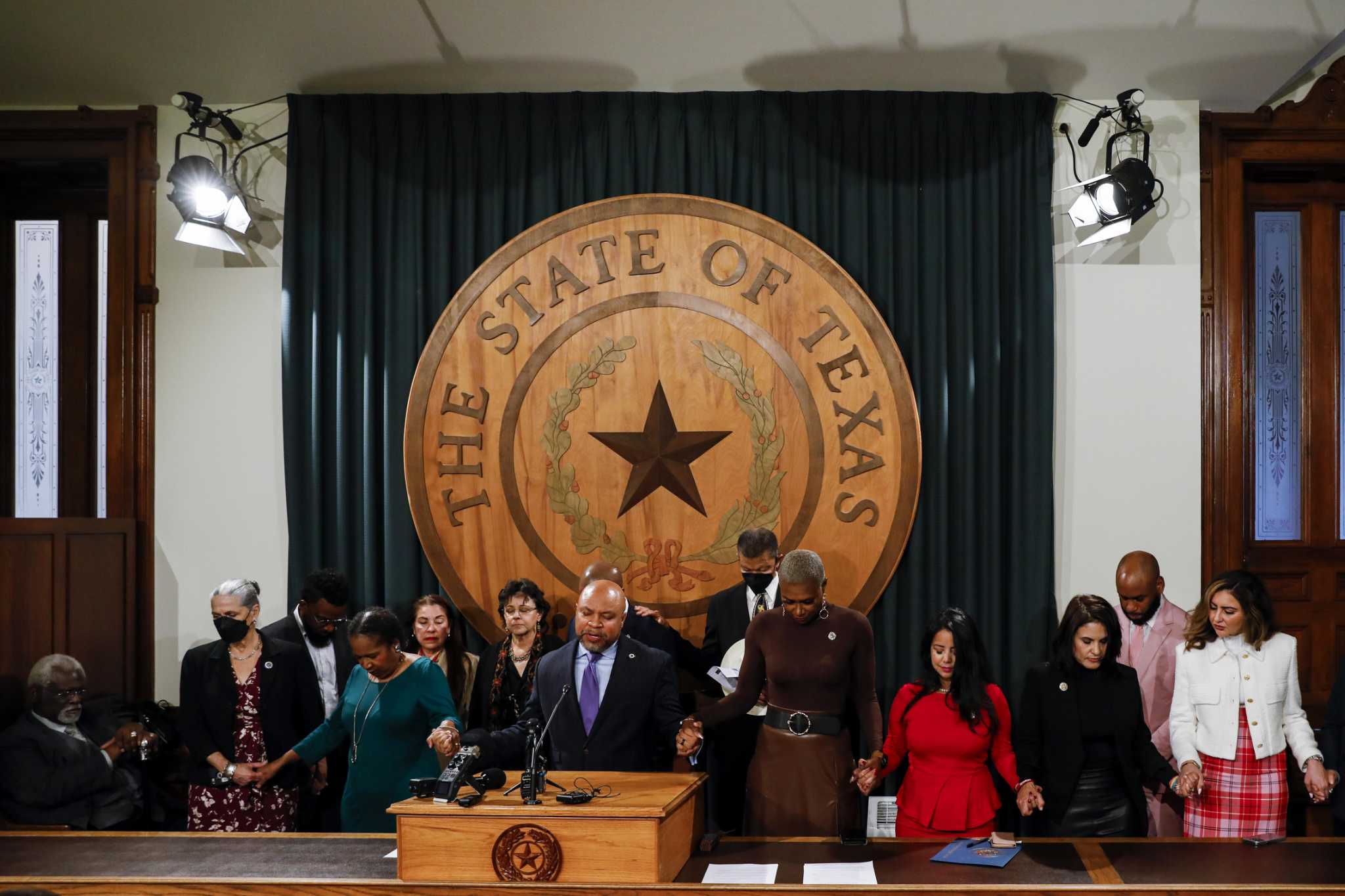 Commentary: Abbott’s policy against DEI ignores realities of discrimination