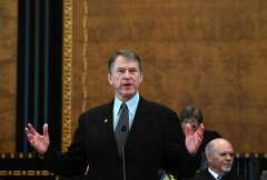 Capital Region native Anne Nardacci sworn in as federal judge