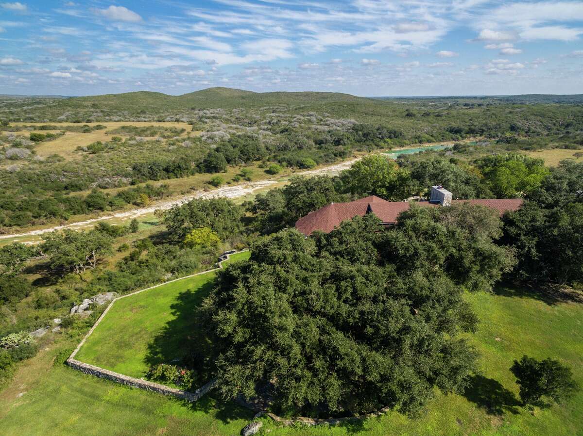 $15 million Texas Hill Country ranch comes with underground caves