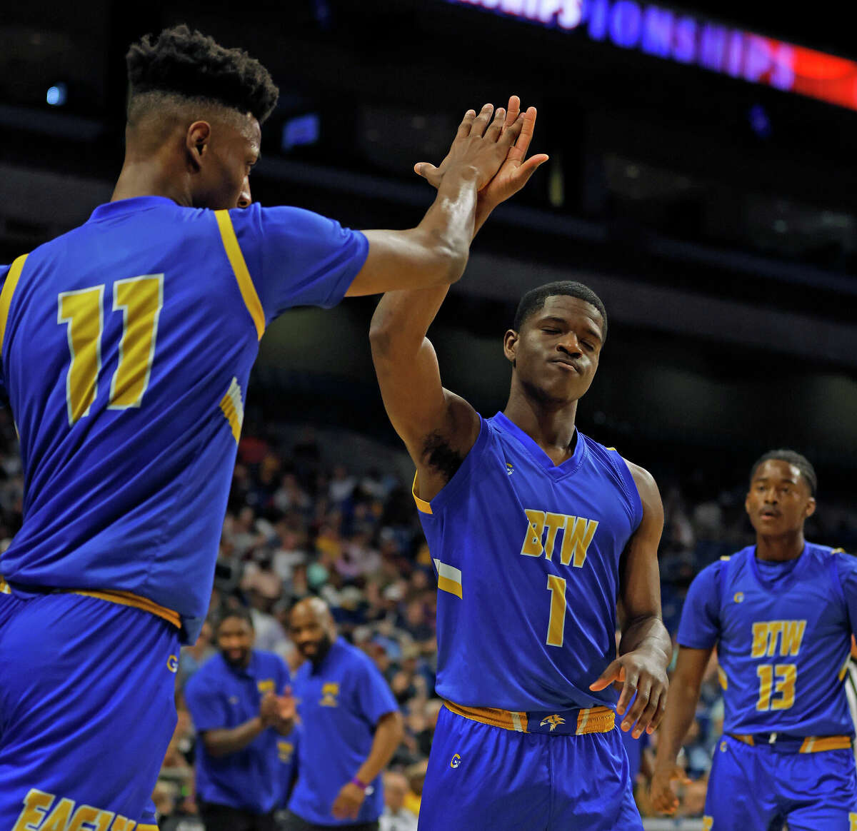 Washington boys basketball advances to 4A state title game