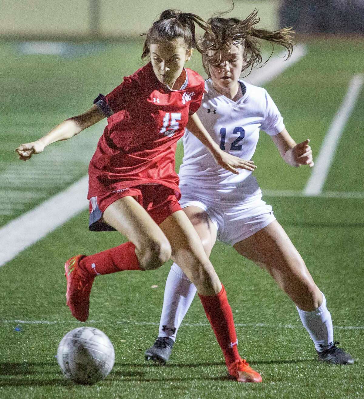 Camila Palacios, Johnson defeat Volunteers 4-0