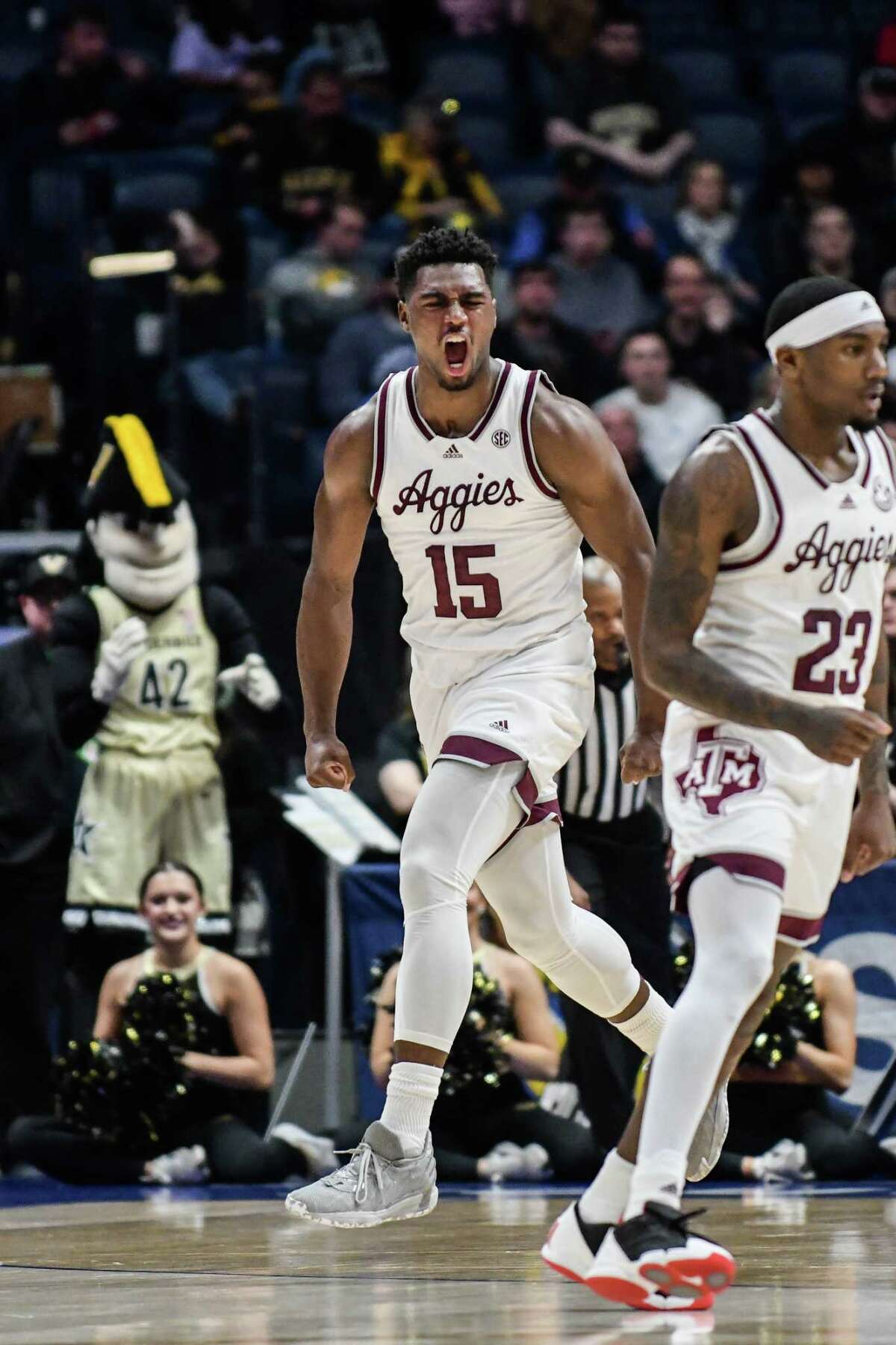 Texas A&M Aggies advance to SEC tournament title game vs. Alabama