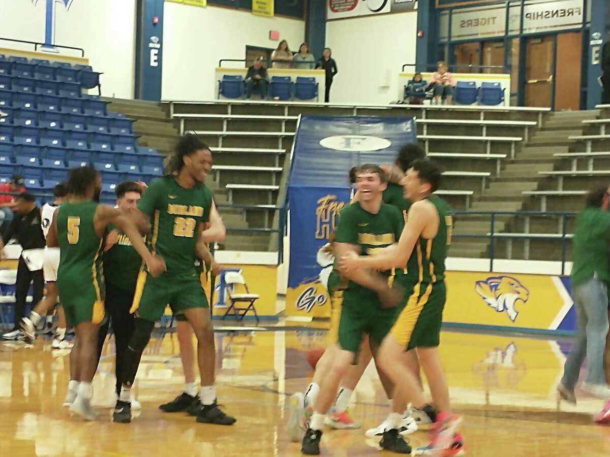 Chaps punch ticket to nationals after Region V championship