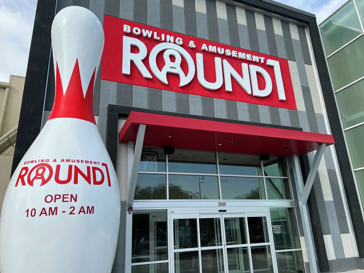 Round1 offers bowling, arcade fun and Japanese plushies