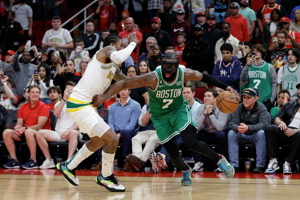 Houston Rockets hold on for upset win against Boston Celtics