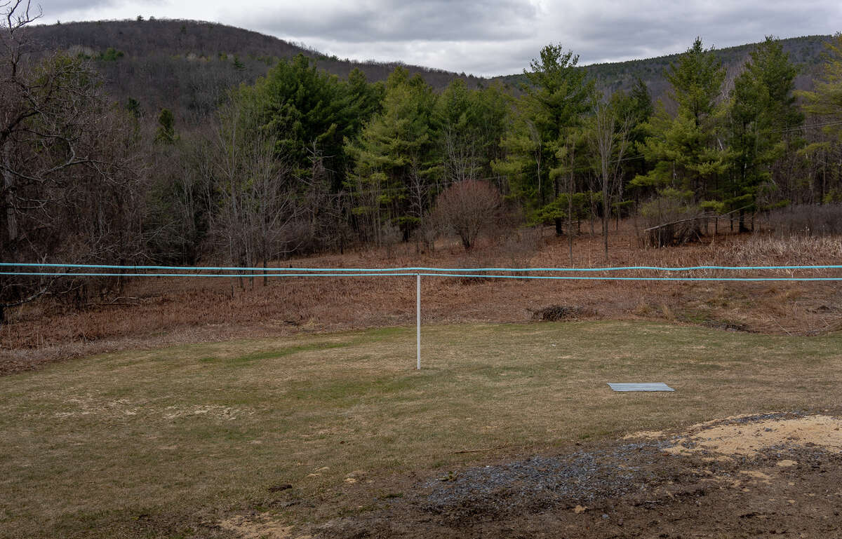 Small-scale maple sugar-makers are dealing with climate change