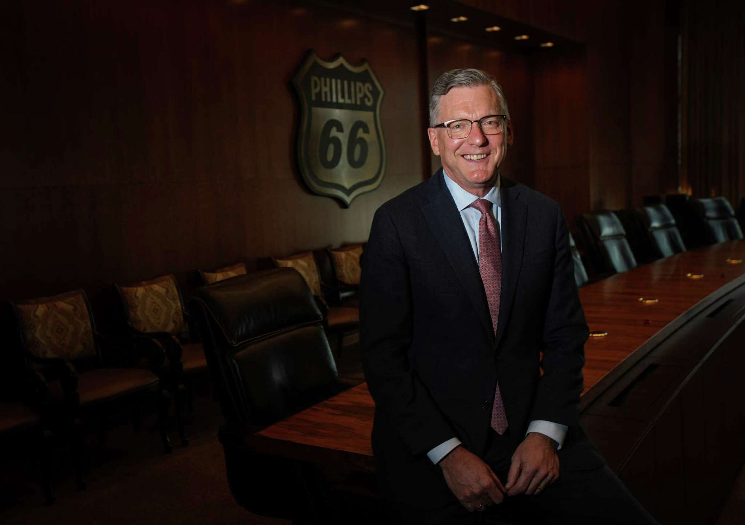 Why has Elliott Investment targeted NRG, Crown Castle, Phillips66?