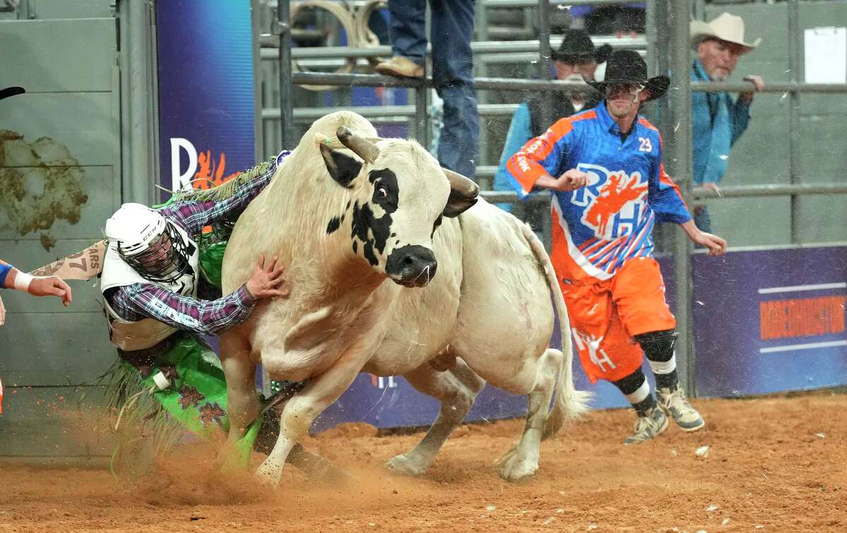 Driven Shad Ryan Mayfield wins Super Series V, eyes RodeoHouston title