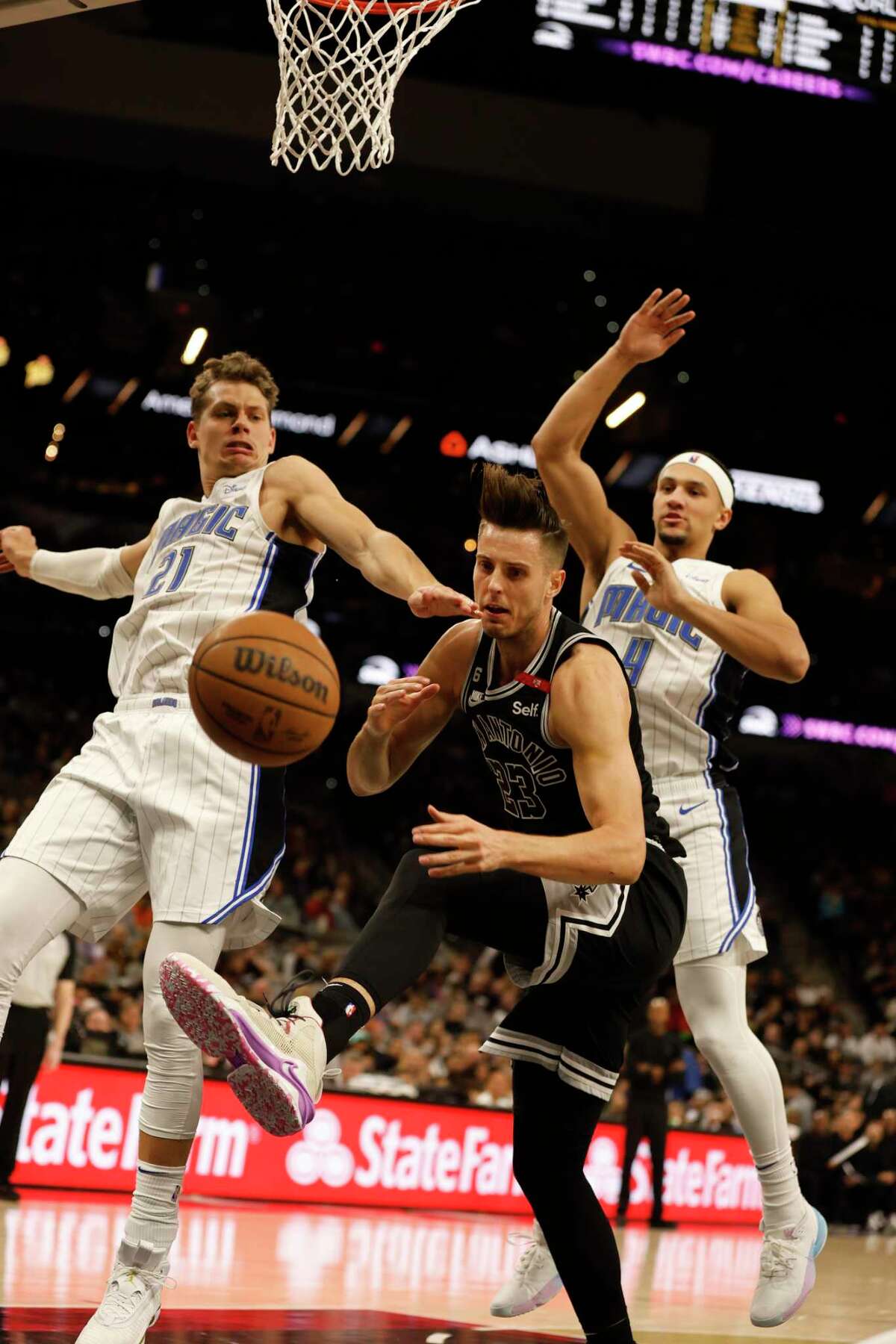 The triple take: Spurs 132, Magic 114