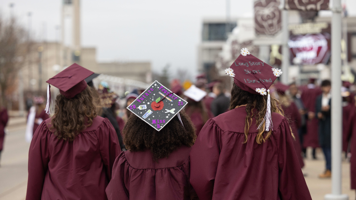 Weishaar graduates from Missouri State University
