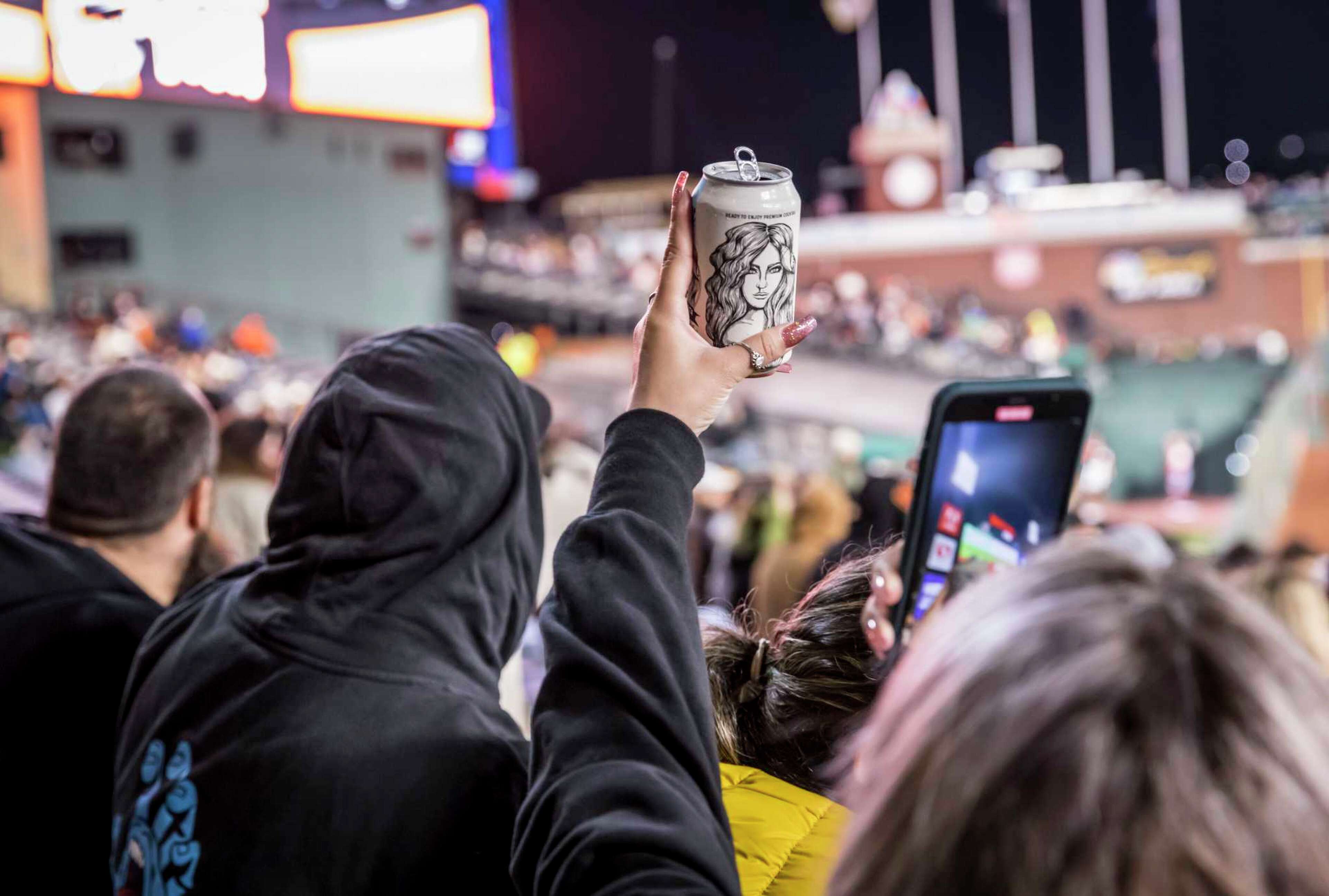 A history of San Francisco Giants beer prices — and fan outrage