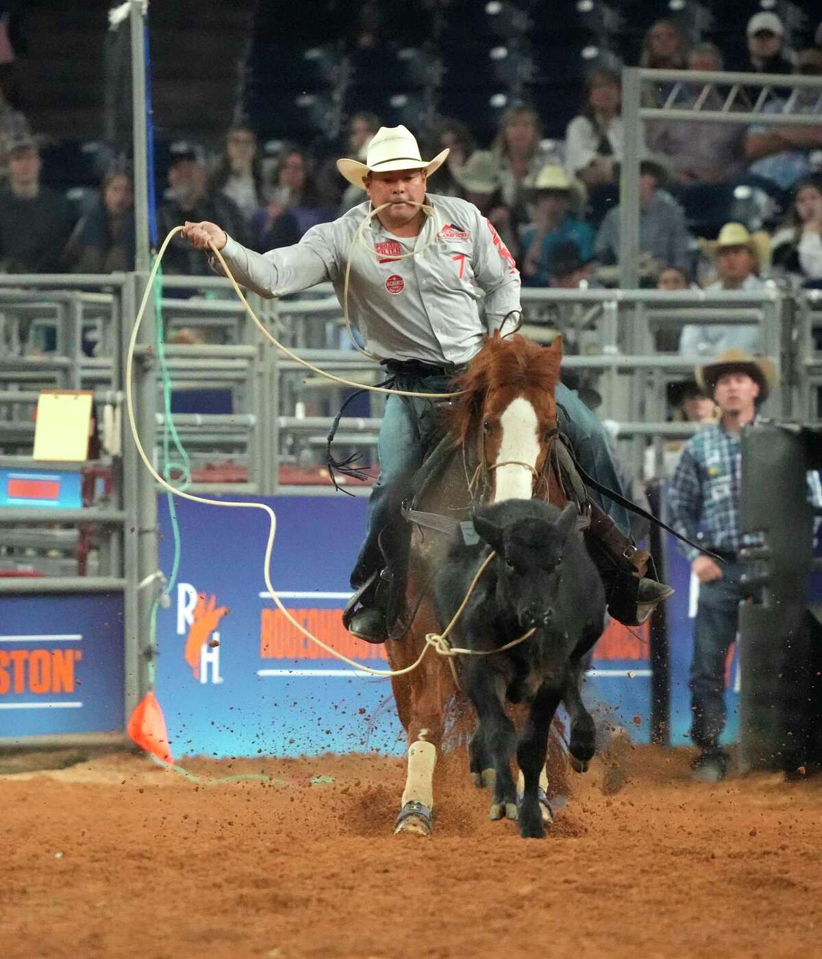 Isaac Diaz makes adjustments, advances to RodeoHouston championship