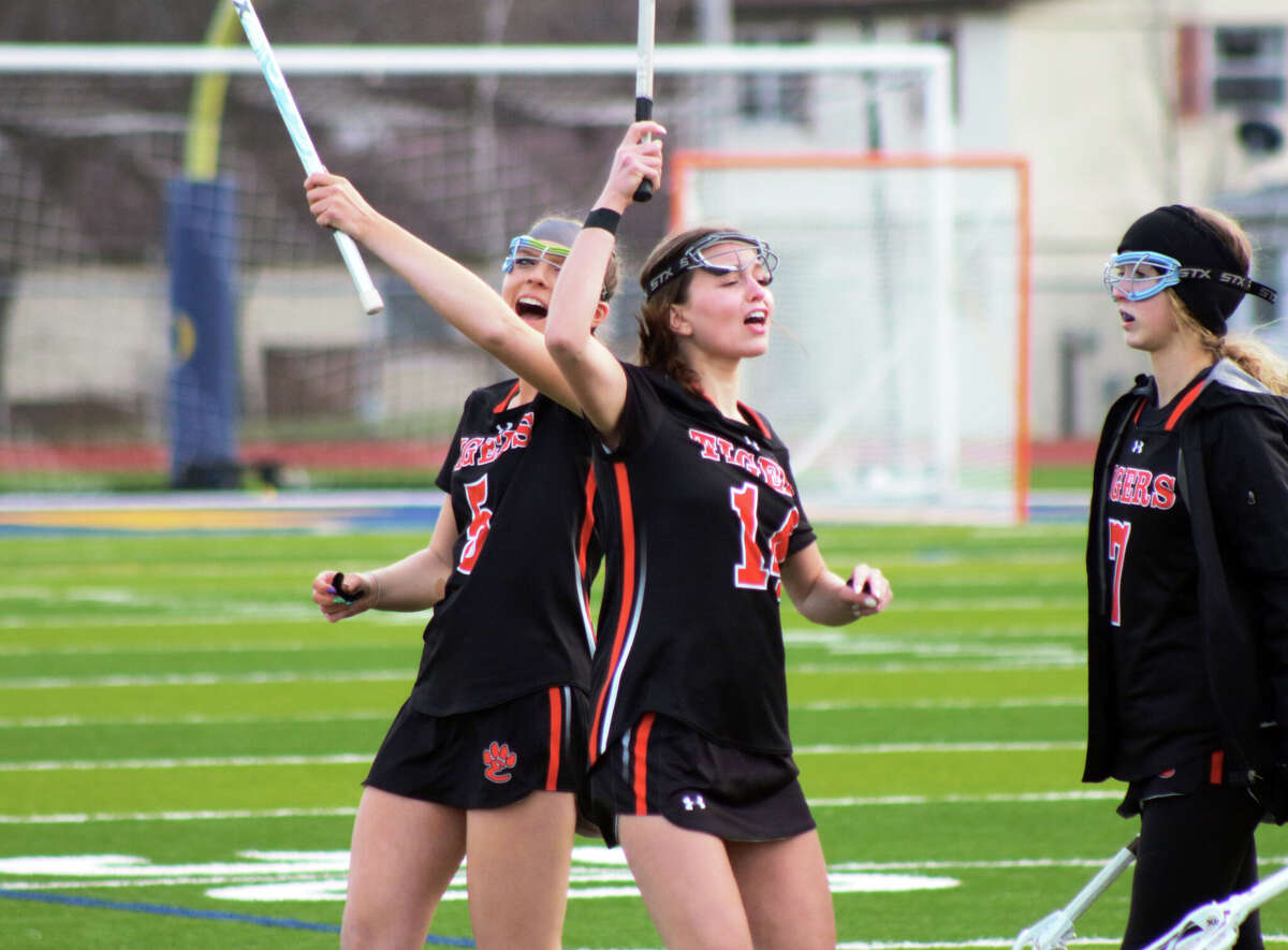 Reese Noll scores four goals in Edwardsville's first lacrosse game