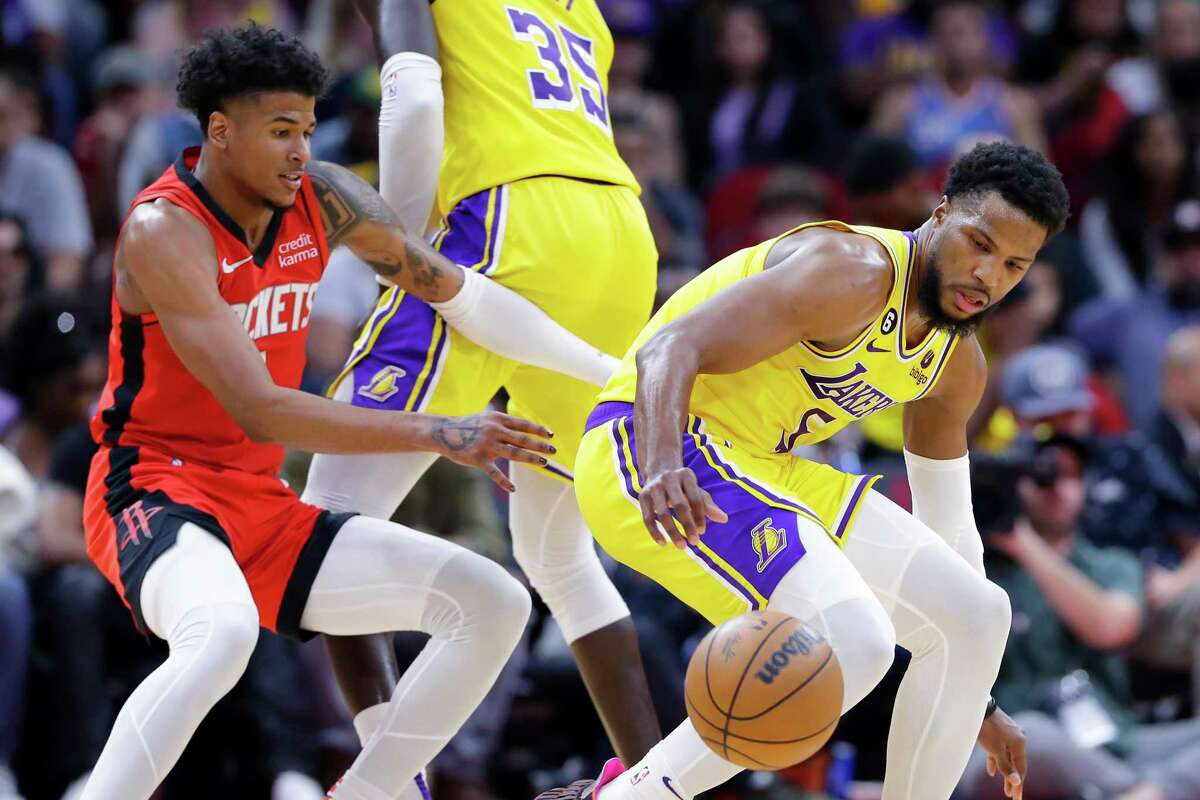 Houston Rockets withstand foulfest in knocking off Lakers
