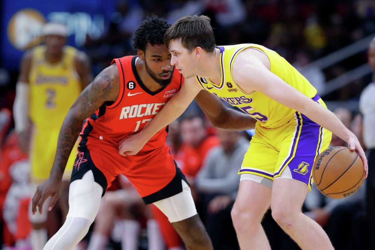 Houston Rockets withstand foulfest in knocking off Lakers