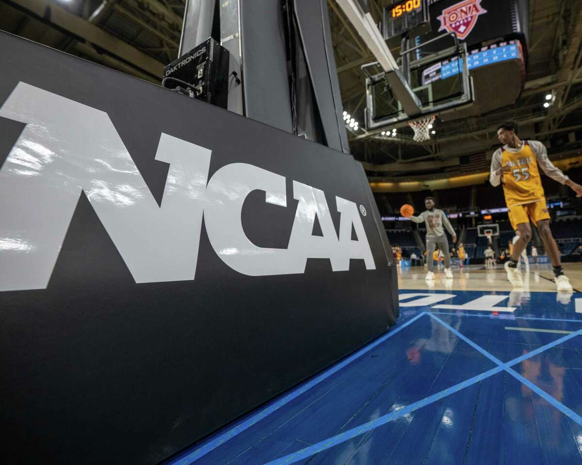 UConn men's basketball faces another first-round hurdle in Iona