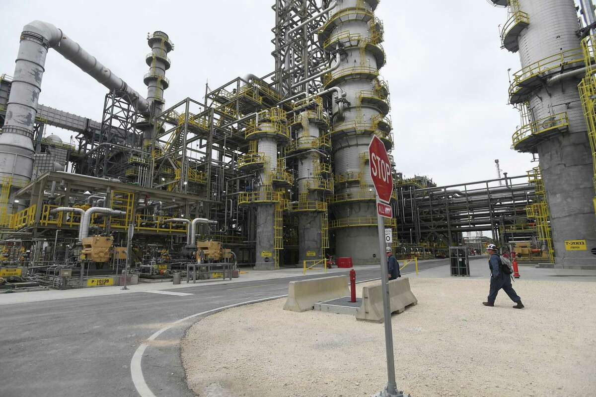 Exxon launches $2B refinery expansion in Beaumont