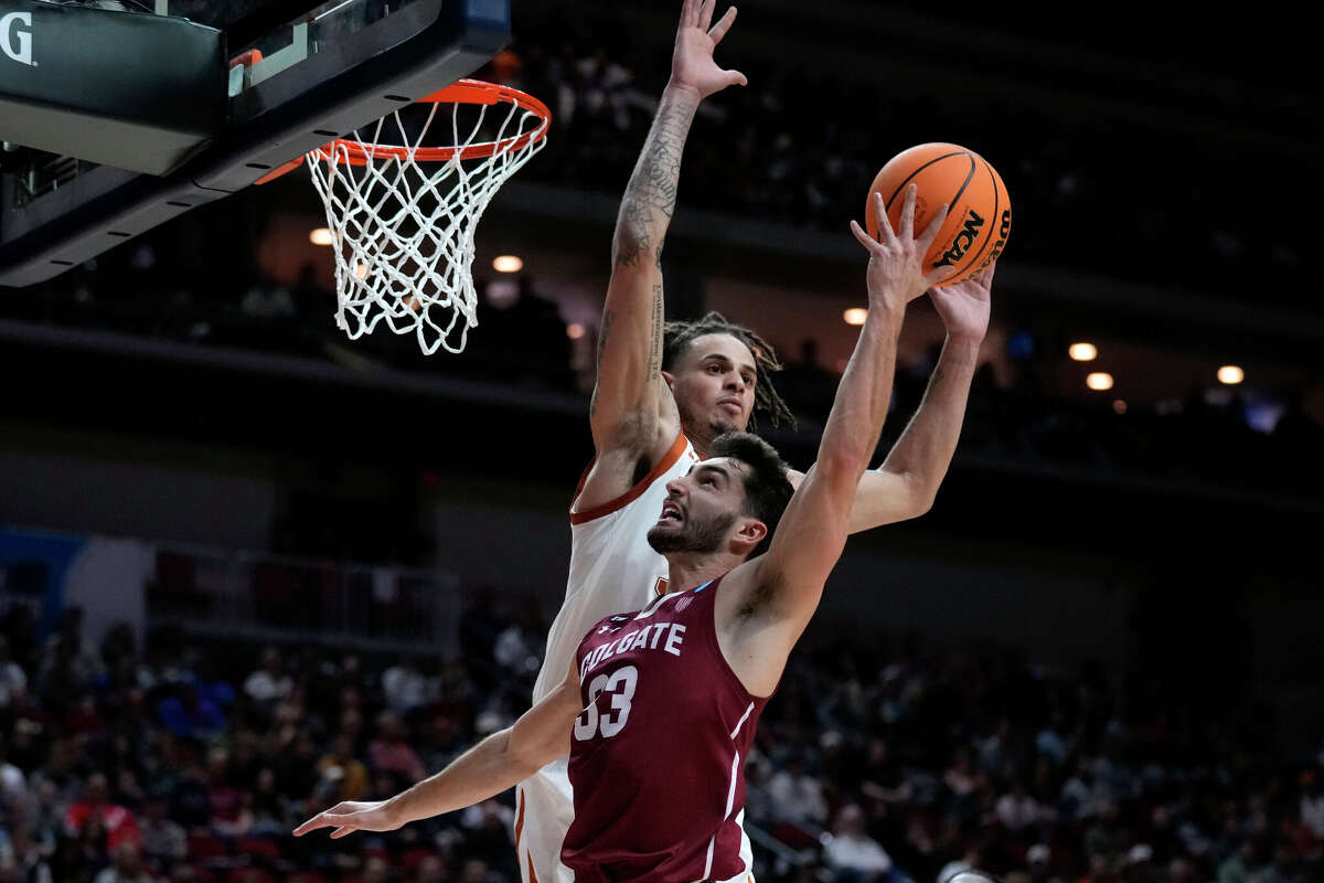 NCAA Tournament: Texas pulls away late to defeat Colgate
