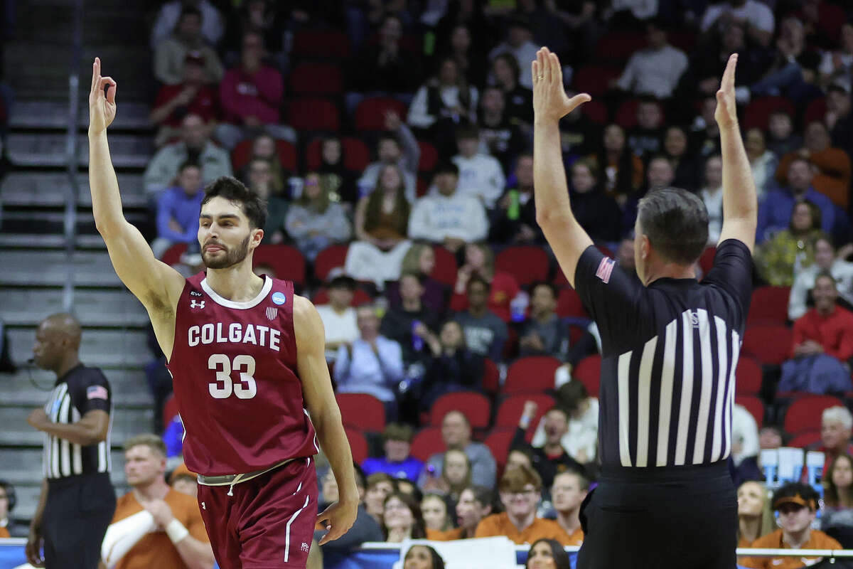 NCAA Tournament: Texas pulls away late to defeat Colgate