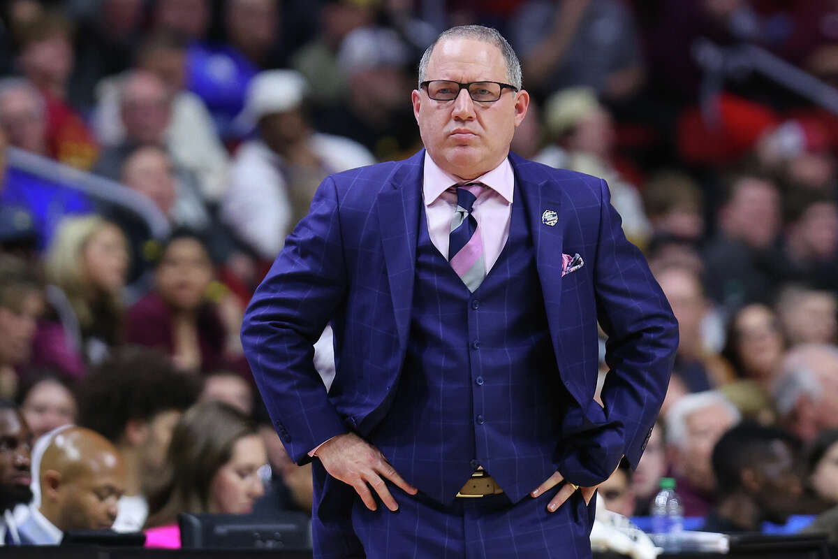 Texas A&M's Buzz Williams gets two-year contract extension