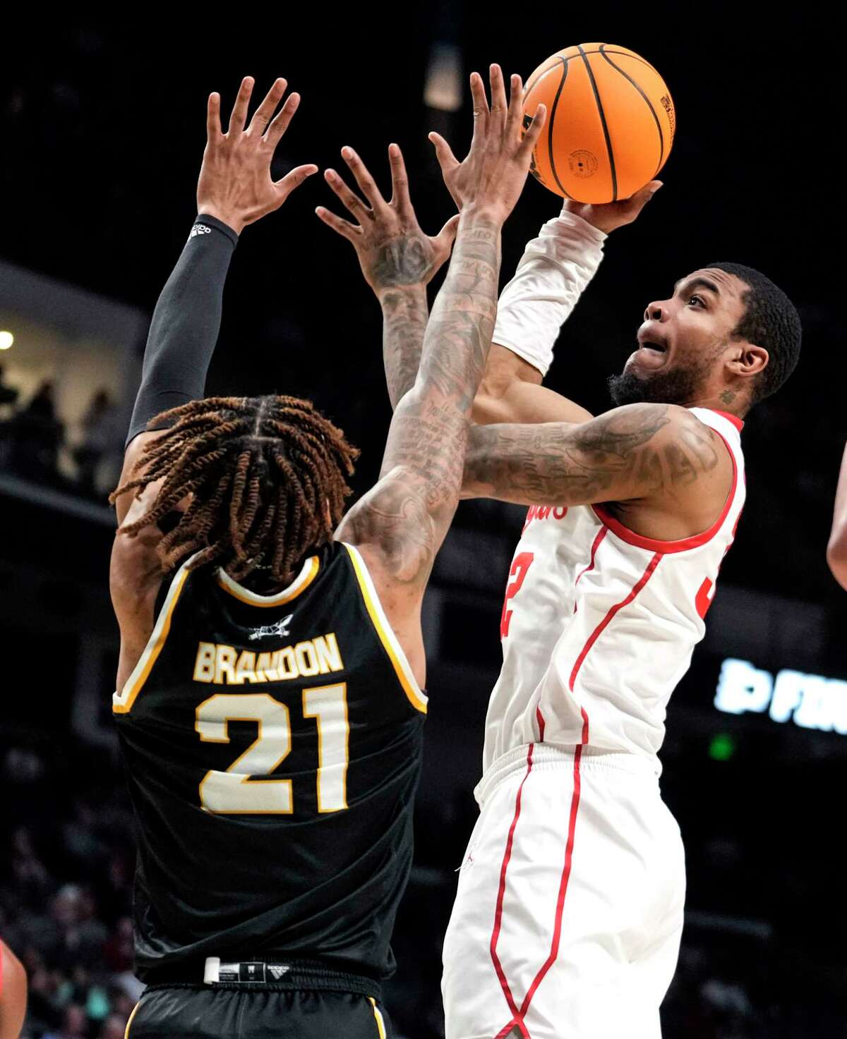 UH escapes with NCAA Tournament win against Northern Kentucky