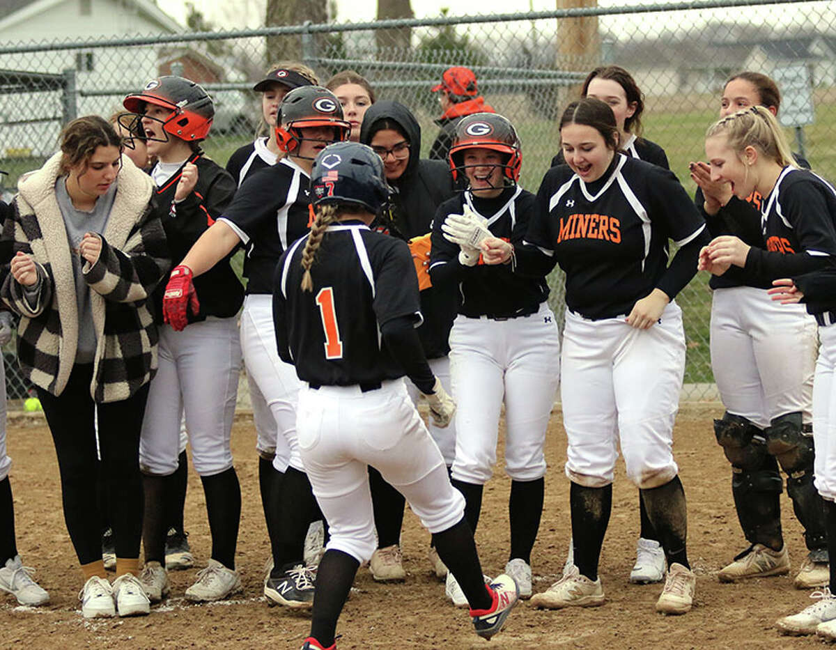 Gillespie outslugs Carrollton in clash of state-ranked teams