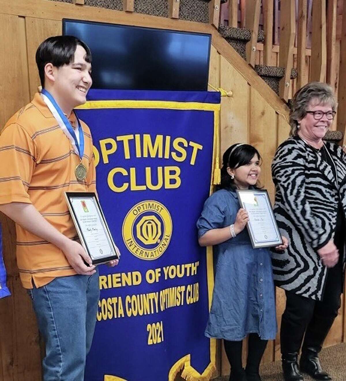 Local students win Mecosta Optimists essay contest