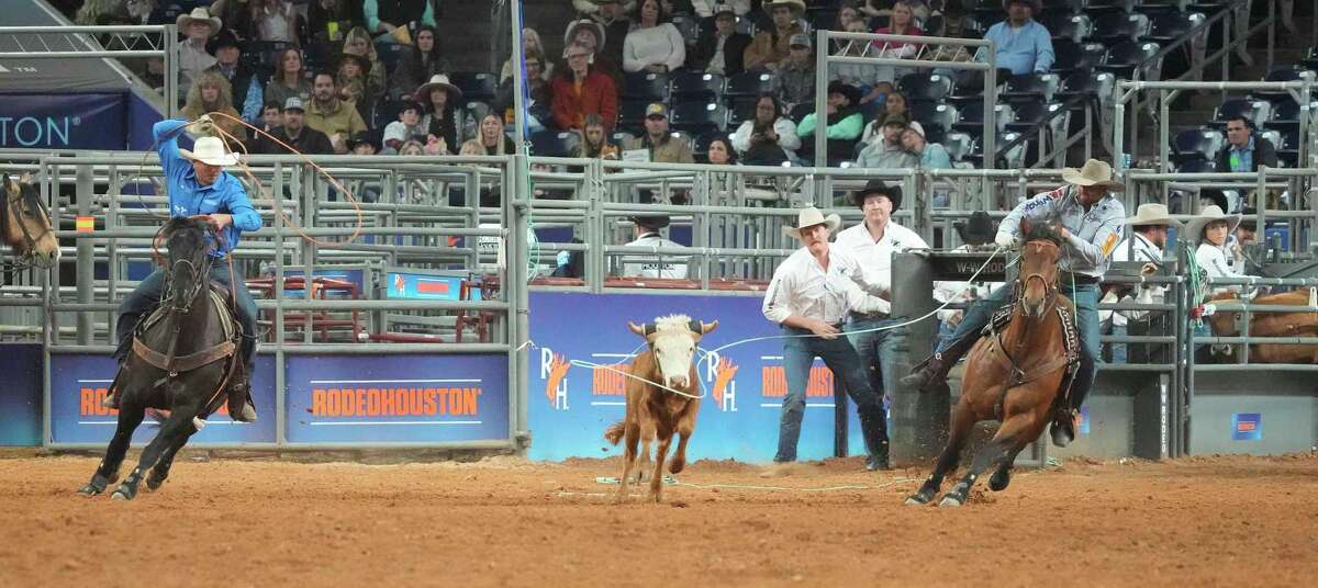 RodeoHouston: Bareback rider Keenan Hayes wins wild card