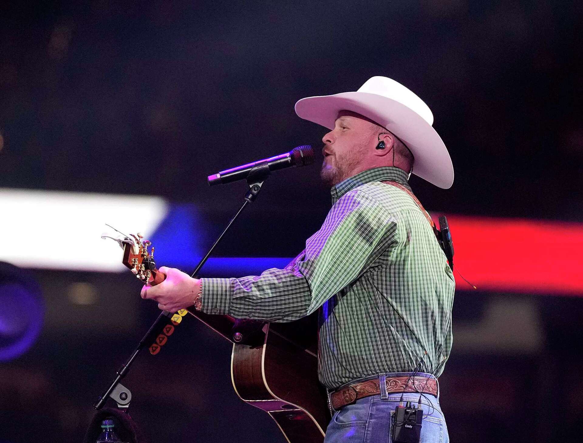 Cody Johnson arrives at Houston Rodeo with No. 1 hit 'Til You Can't'