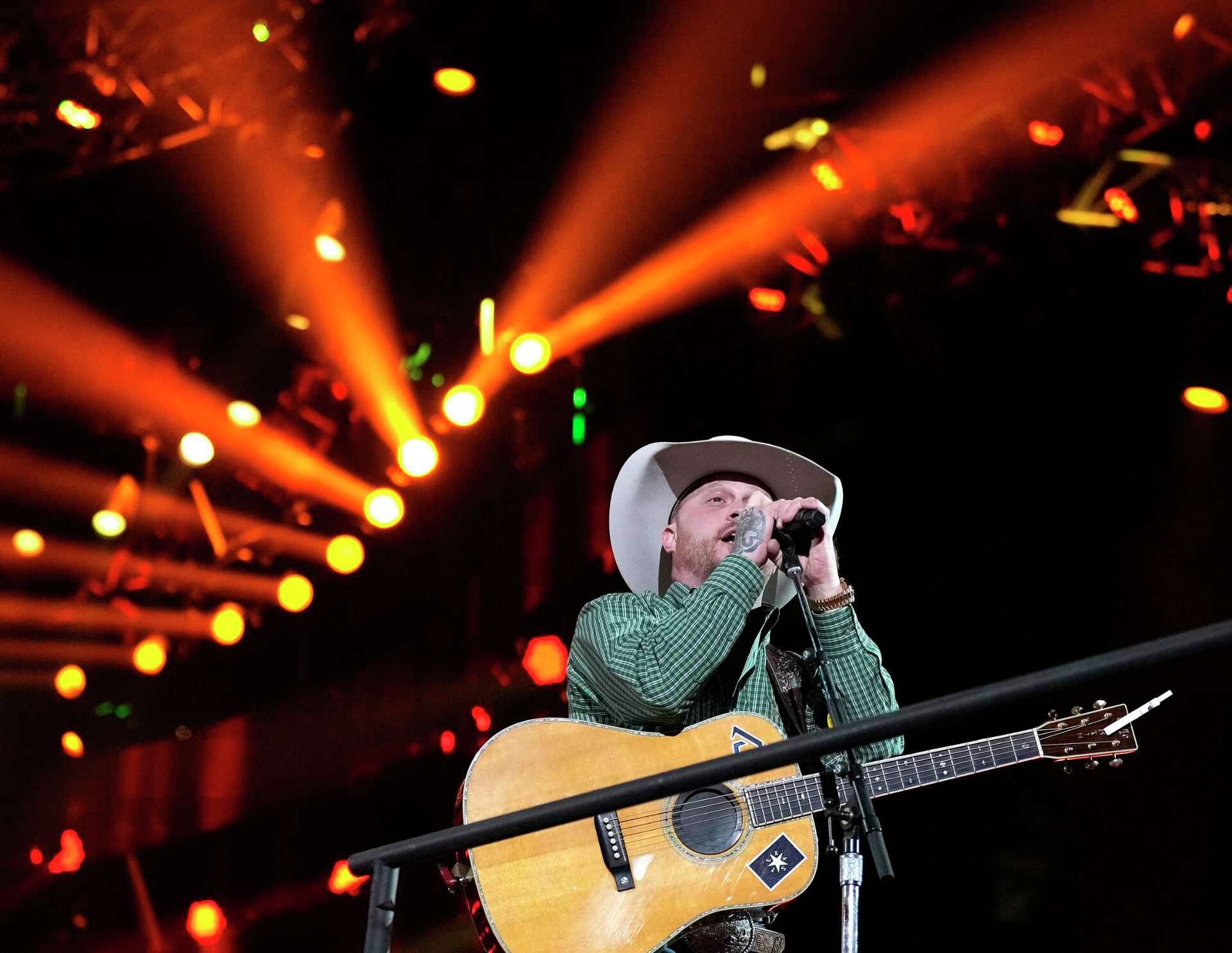 Cody Johnson arrives at Houston Rodeo with No. 1 hit 'Til You Can't'