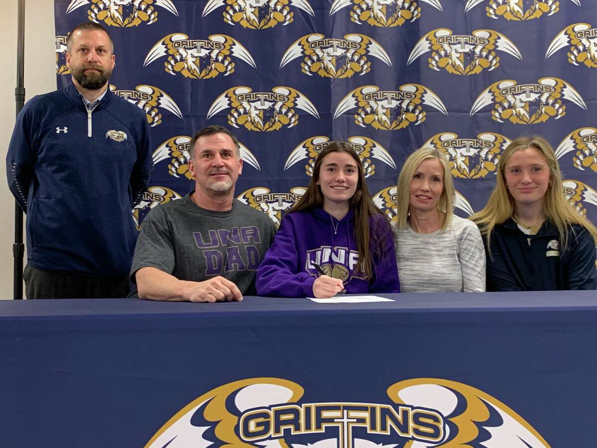 Griffins’ Adelyn Speight signs with North Alabama
