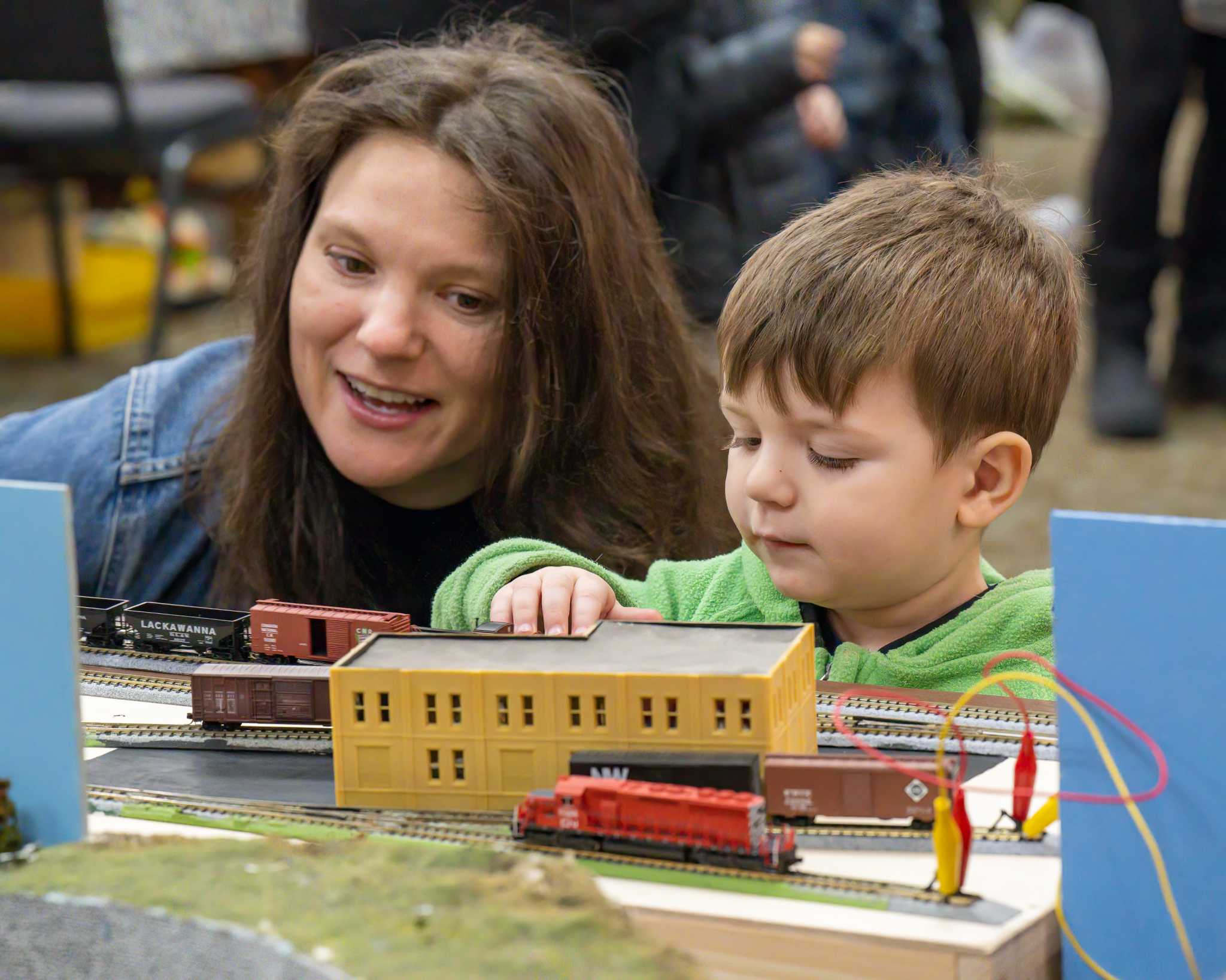 Photos: Train show at the Polish Community Center