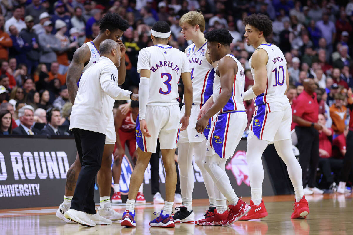 Upstart Arkansas knocks off top-seed Kansas in NCAA Tournament