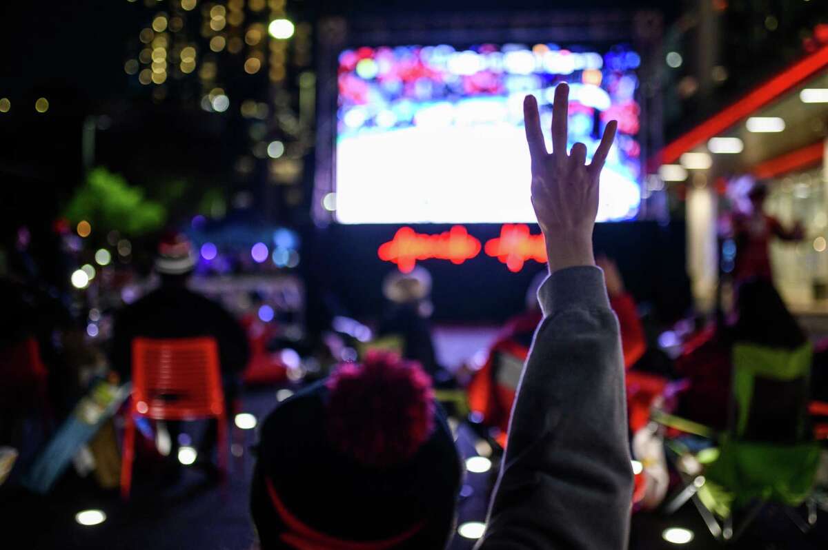 Fans watched Houston beat Auburn in watch parties around the city