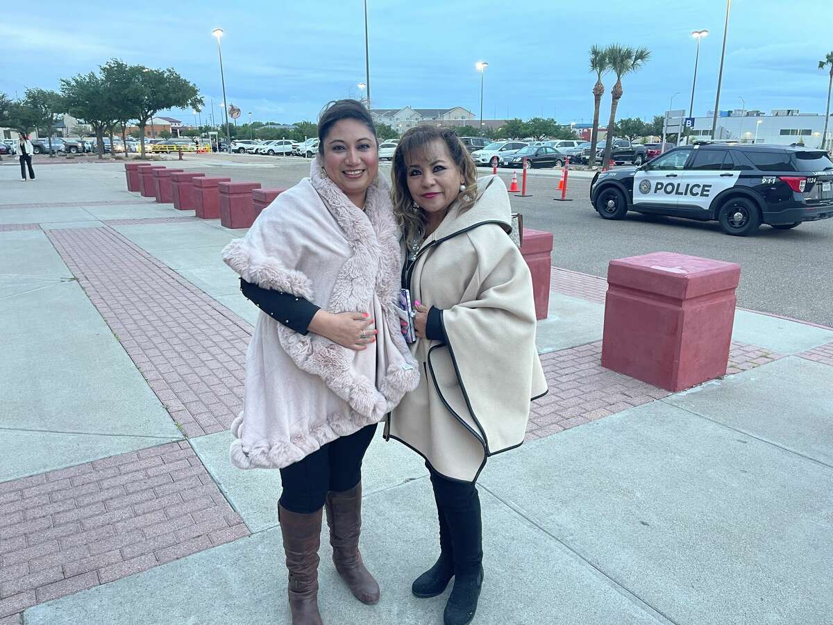 Marco Antonio Solis, 'El Buki,' shines in Laredo at Sames Auto Arena