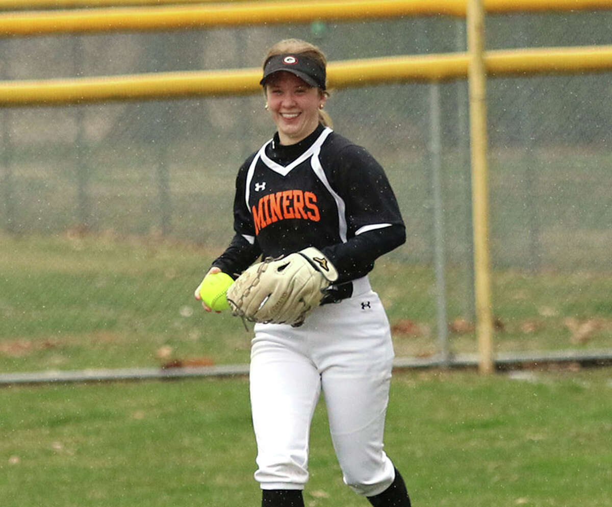 Gillespie restocks, reloads for shot at softball's Elite Eight