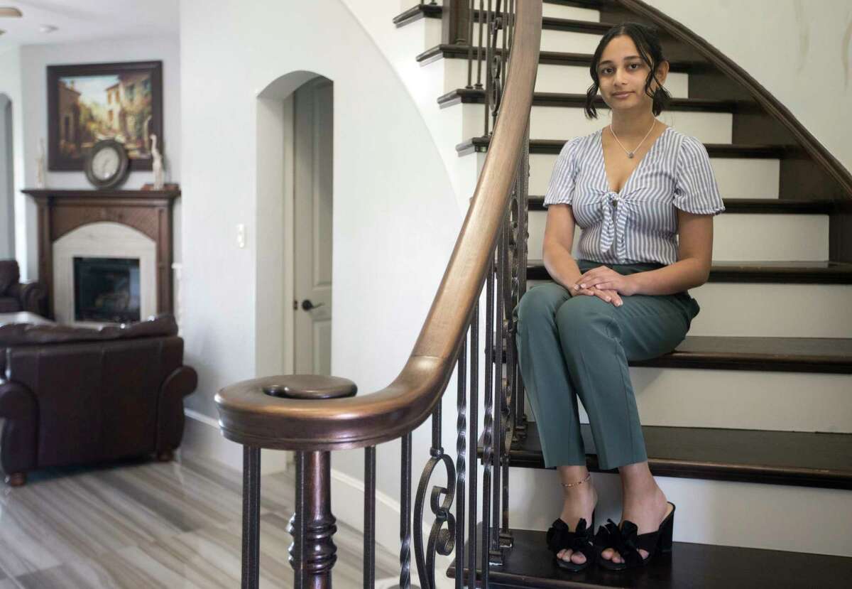 Sugar Land student flatlines 3 times. Now she's on her way to recovery